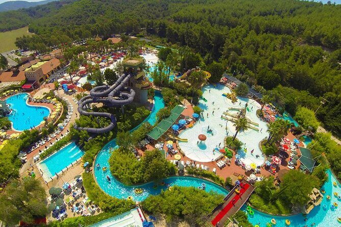 Aqua Fantasy Waterpark Skip-the-Line Tickets - The Experience for Families and Thrill-Seekers