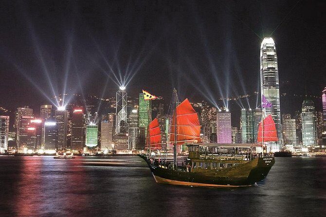 Aqua Luna: Symphony of Lights Cruise in Hong Kong - What to Expect from the Aqua Luna Symphony of Lights Cruise
