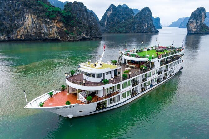 Aquamarine Cruise Luxury in Halong Bay from Hanoi Expressway - Key Points