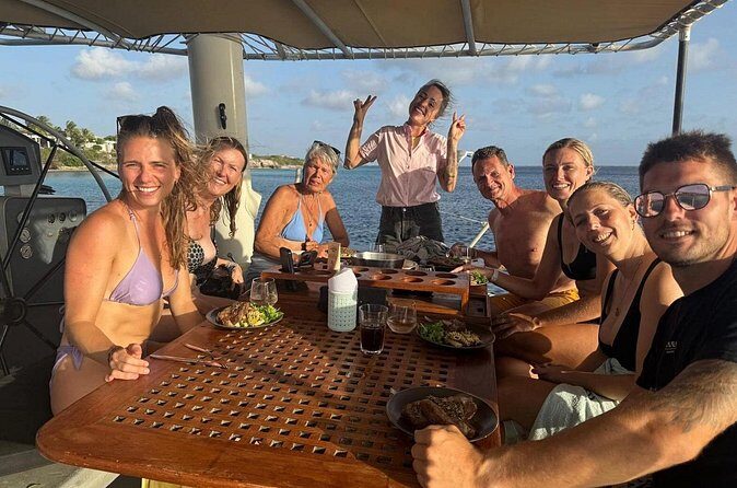 Aquaspace Morning Sail and Snorkel Tour on Bonaire with Lunch - The Sum Up