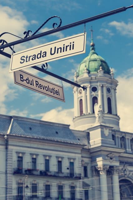 Arad - The Classic Walking Tour - Authentic Experience That Balances History and Beauty