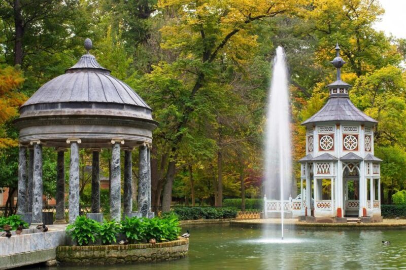 Aranjuez: Fast-Track Entry to the Royal Palace - The Gardens: Kings and Island Gardens