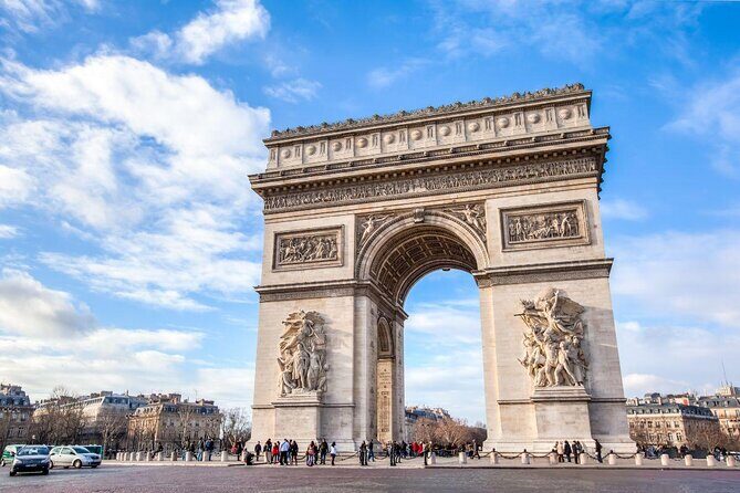 Arc de Triomphe, Hop-On Hop-Off Bus and optional River Cruise - Exploring Paris with the Arc de Triomphe, Hop-On Hop-Off Bus, and Optional River Cruise