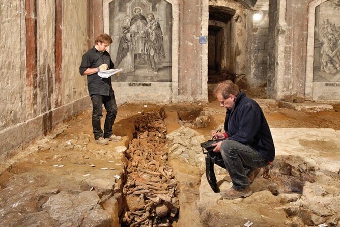 Archeological Crypt Visit with an Archeologist and River Cruise - A Detailed Look at the Experience