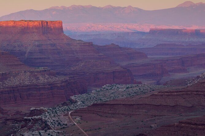 Arches and Canyonlands 4X4 Adventure from Moab - An In-Depth Look at the Moab 4X4 Adventure