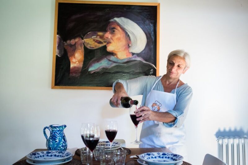 Arezzo: Cooking Class at a Local's Home - Key Points