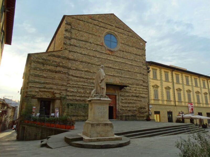 Arezzo: Guided Walking Tour with Piazza Grande - FAQs
