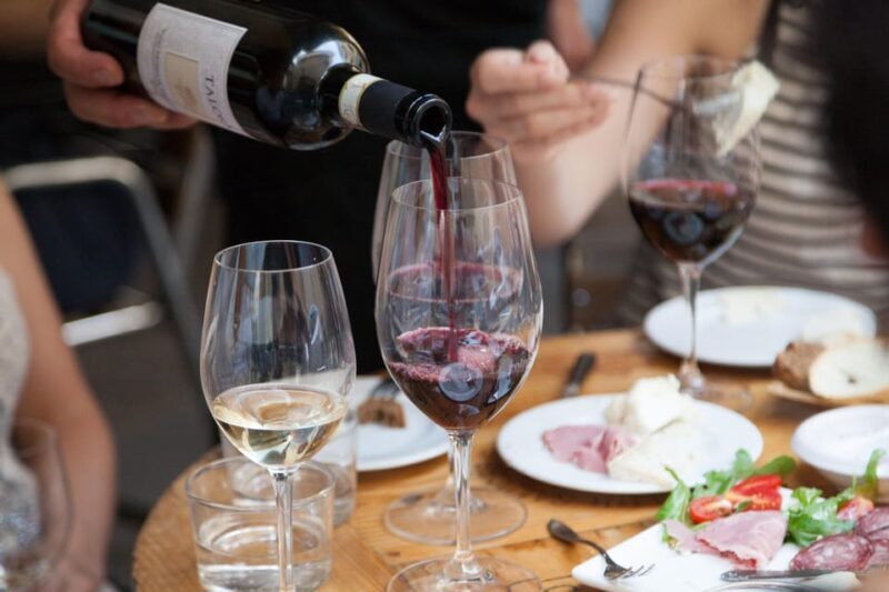 Argostoli: Kefalonian Wine Tasting with Gourmet Lunch - Who Will Appreciate This Tour?