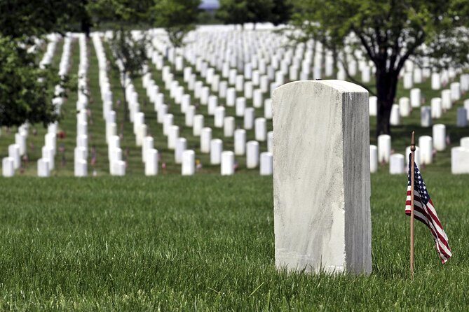 Arlington Cemetery and DC Highlights Tour - Exploring Arlington National Cemetery