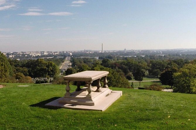 Arlington National Cemetery Guided Morning Walking Tour - A Detailed Look at the Experience