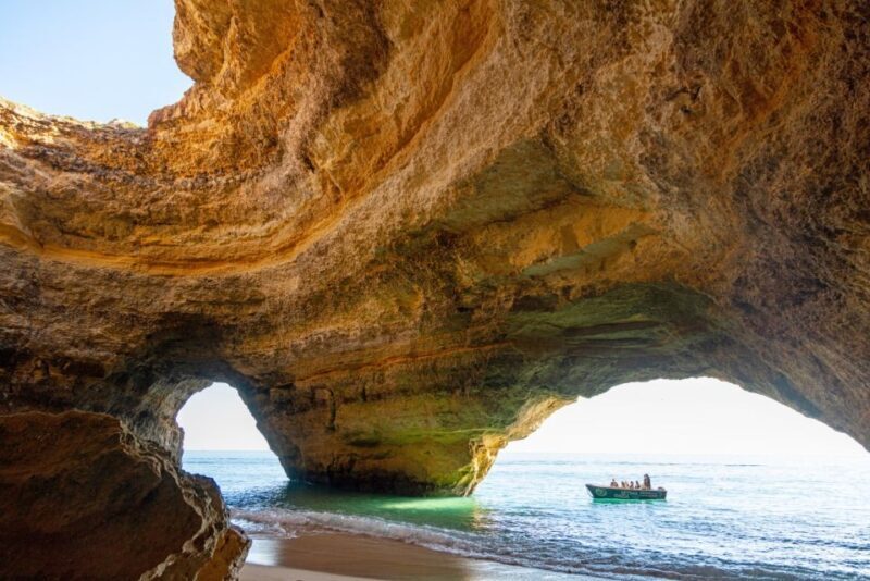 Armação de Pêra: Benagil Caves and Secret Beaches Boat Trip - Key Points