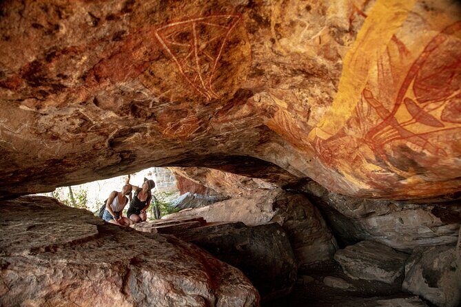 Arnhem Land Yingana Injalak Hill Full Day Tour from Jabiru - The Sum Up