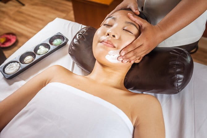 Aromatherapy Facial Massage - Key Points