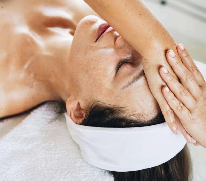 Aromatherapy Massage Sensation With Home Services - Key Points