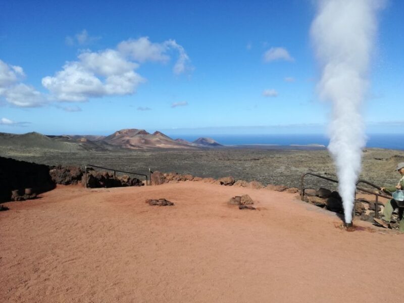 Arrecife: Timanfaya and Green Lagoon for Cruise Passengers - Authentic Experiences and Practical Tips