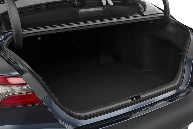Arrival Private Transfer: Auckland Airport AKL to Auckland City by Sedan Car - Summary of Benefits and Ideal Usage