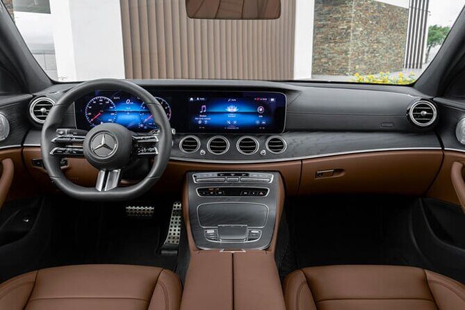 Arrival Private Transfer from Bilbao airport BIO to Bilbao City by Business Car - Key Points
