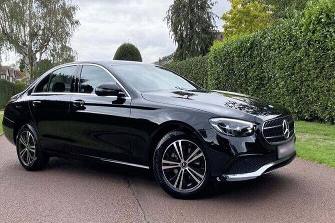 Arrival Private Transfer from Bilbao airport BIO to Bilbao City by Business Car - The Vehicle and Comfort