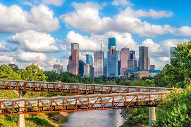 Arrival Private Transfer: George Bush Airport IAH to Houston in Business Car - Who Should Consider This Service?
