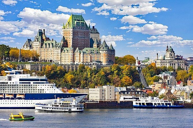 Arrival Private Transfer: Montreal Airport YUL to Montreal in Business Car - A Deep Dive into the Experience