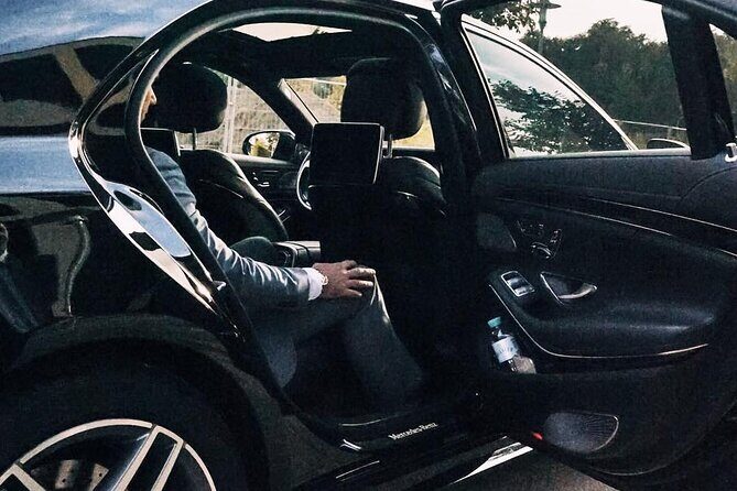 Arrival Private Transfer: Orlando Airport MCO to Orlando in Business Car - The Price and Its Value