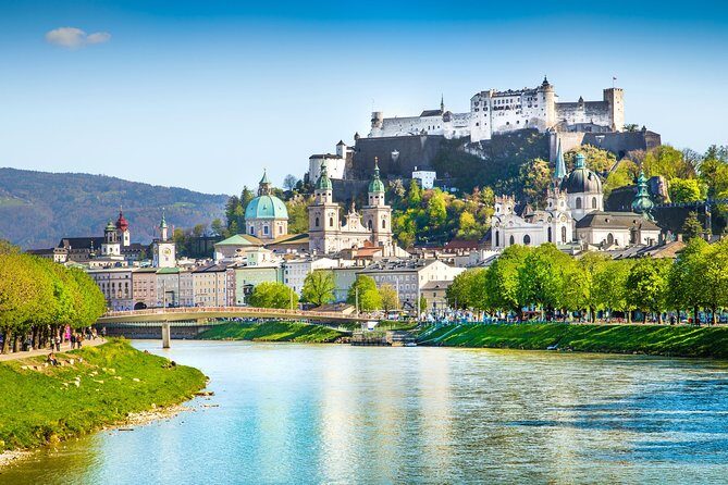 Arrival Private Transfers: Salzburg Airport SZG to Salzburg in Business Car - Key Points:
