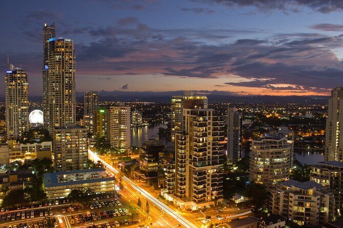 Arrival Transfer: Airport OOL to Gold Coast by Luxury Van - The Vehicle Experience and Comfort
