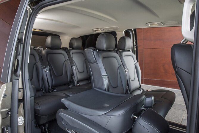 Arrival Transfer by Luxury Van from Barcelona Port to Barcelona - Why Choose This Transfer?