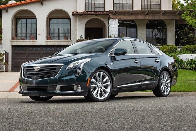 Arrival Transfer Denver Airport DEN to Denver City by Luxury Car - Key Points