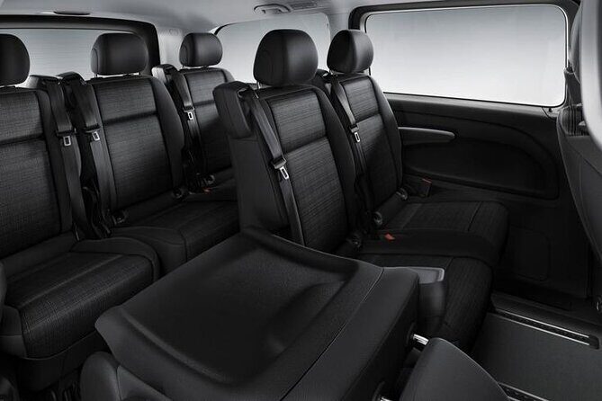 Arrival Transfer from Bari BRI Airport to Bari or Brindisi City - Why Choose a Private Airport Transfer?