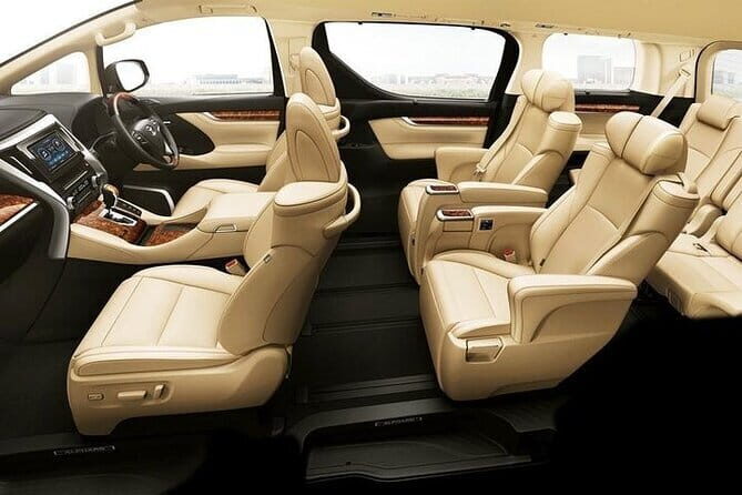 Arrival Transfer Hong Kong Kai Tak Port to Hong Kong by Minivan - The Actual Experience