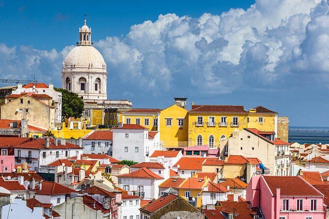 Arrival Transfer: Lisbon Airport LIS to Lisbon in Business Car - Who Will Benefit Most?