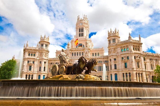 Arrival Transfer: Madrid Airport MAD to Madrid in Business Car - A Detailed Look at the Transfer Experience
