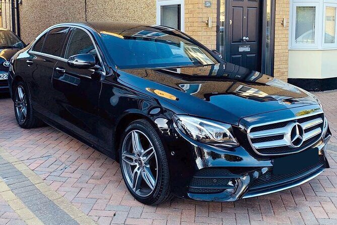 Arrival Transfer Melbourne Airport MEL to Melbourne in Sedan - Why Consider a Melbourne Airport Transfer?