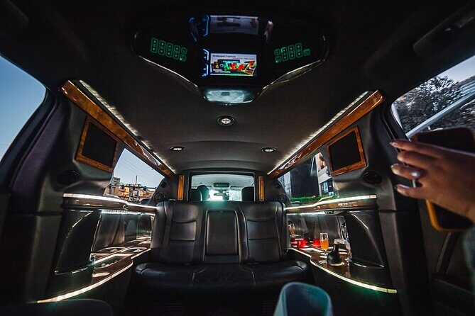 Arrival Transfer: Private Luxury 8 Passenger Limousine Service - The Pricing and Its Meaning