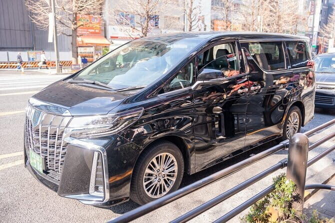 Art and Nature Hakone Full Day Chartered Private Tour - Starting in Tokyo: Convenience and Comfort