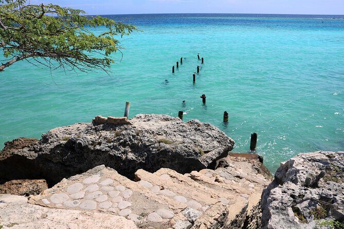 Art, Beach and Culture Island Tour with Kini Kini - Exploring Aruba’s Artistic Heart: San Nicolas