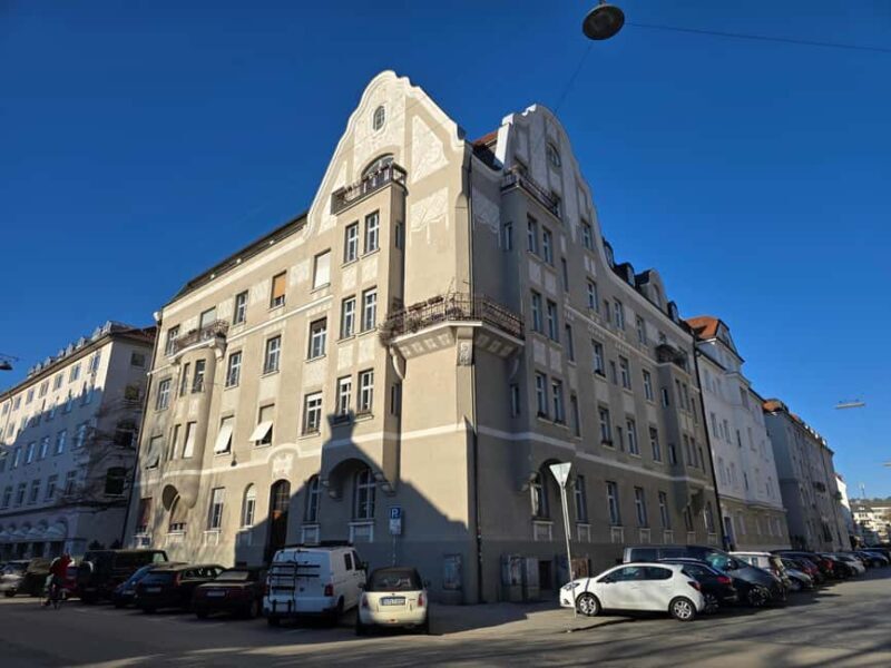 Art Nouveau Meets Street Art in Munich - FAQ