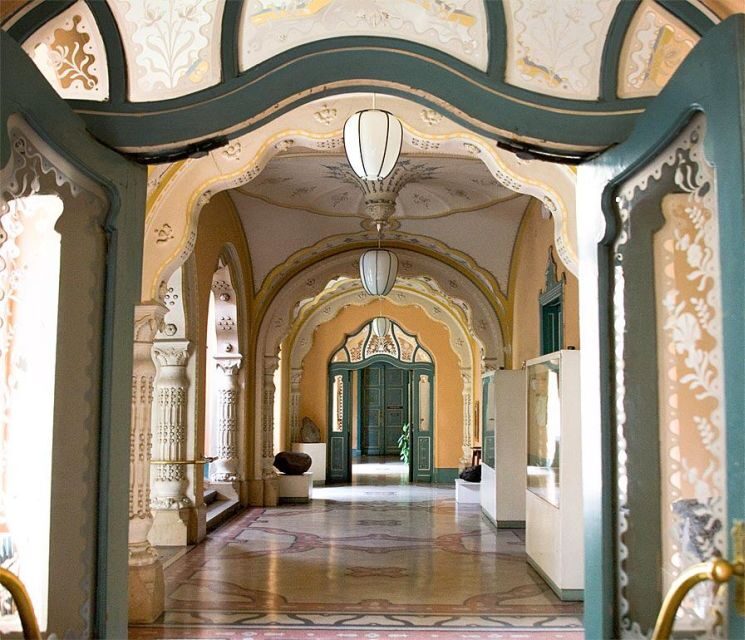 Art Noveau in Budapest: Private Half-Day Tour - Discovering Budapest’s Art Nouveau Charm