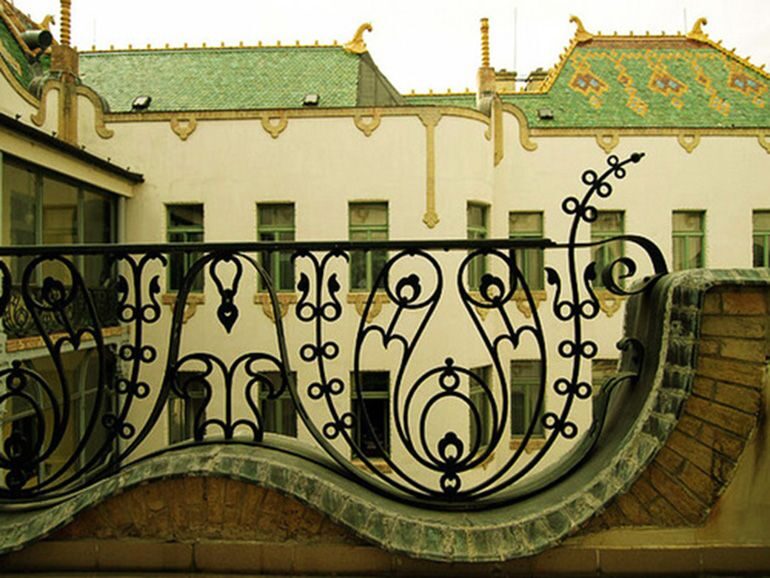 Art Noveau in Budapest: Private Half-Day Tour - The Notable Stops and Their Significance