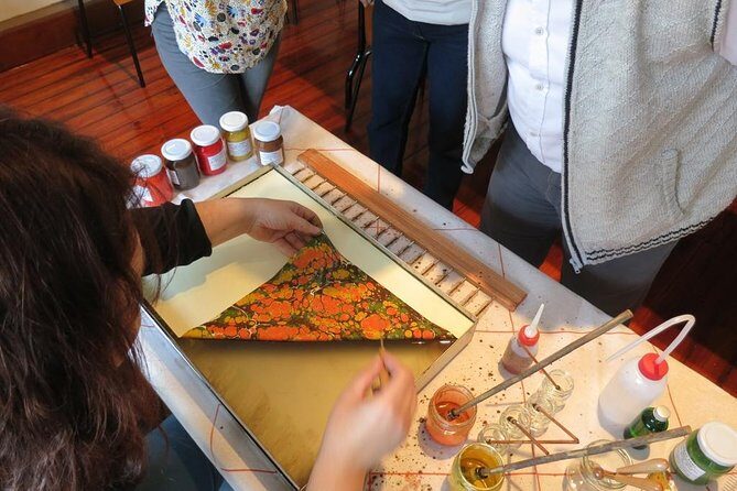 Art of Turkish 'Ebru' Marbling Workshop in Istanbul - Practical Details and Tips