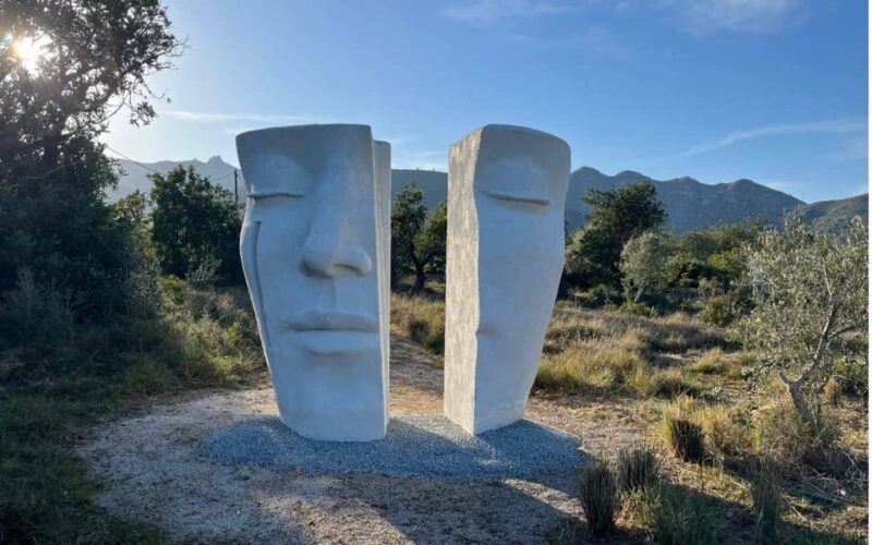 Arte-Contemporary: Sculpture Park and Art Gallery visit - Introducing an Artistic Escape in Catalonia
