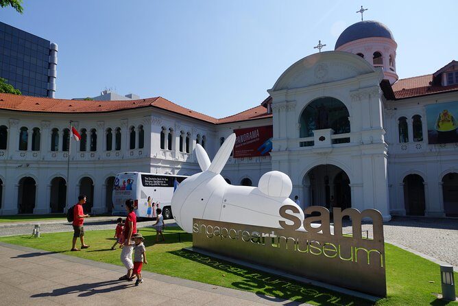 Artoholic Singapore: A Self-Guided Audio Tour - Key Points