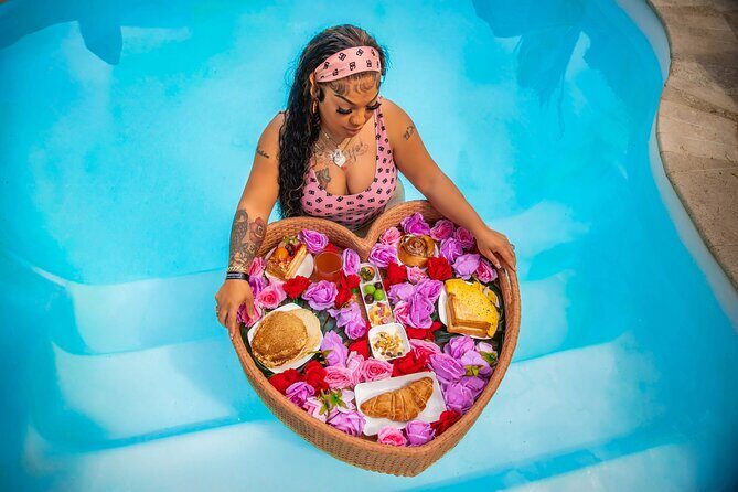 Aruba Floating Breakfast FREE Drone Videos, Champagne & Mimosas - Key Points