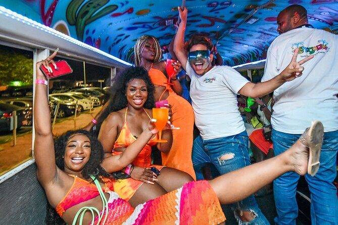 Aruba Nightlife and Barhopping on Chogogo Party Bus - Key Points