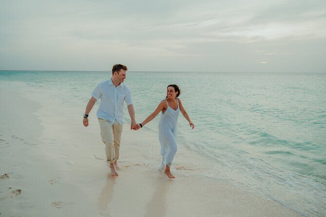 Aruba Romantic Sunset Photoshoot & Beach Picnic in Luxury Cabana - Who Will Love This Experience?