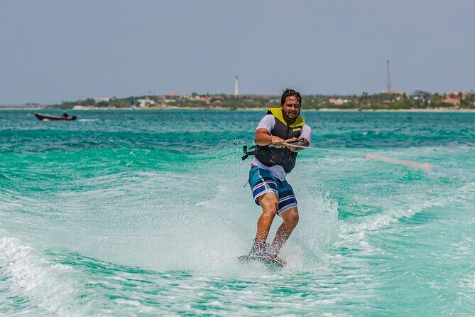 Aruba Water Skiing or Wakeboarding - The Value of the Tour