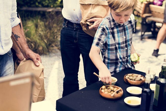 Ascoli Olive Oil Tour with Tasting and Local Food Pairing - The Tasting Experience