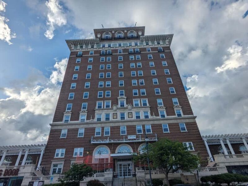 Asheville Historian-Guided Walking Tour - An Informed Look at the Asheville Historian-Guided Tour