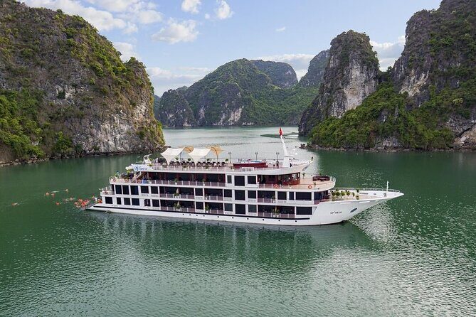 Aspira 5-Star Cruise 2-Day Exploring Ha Long & Lan Ha Bay - Key Points